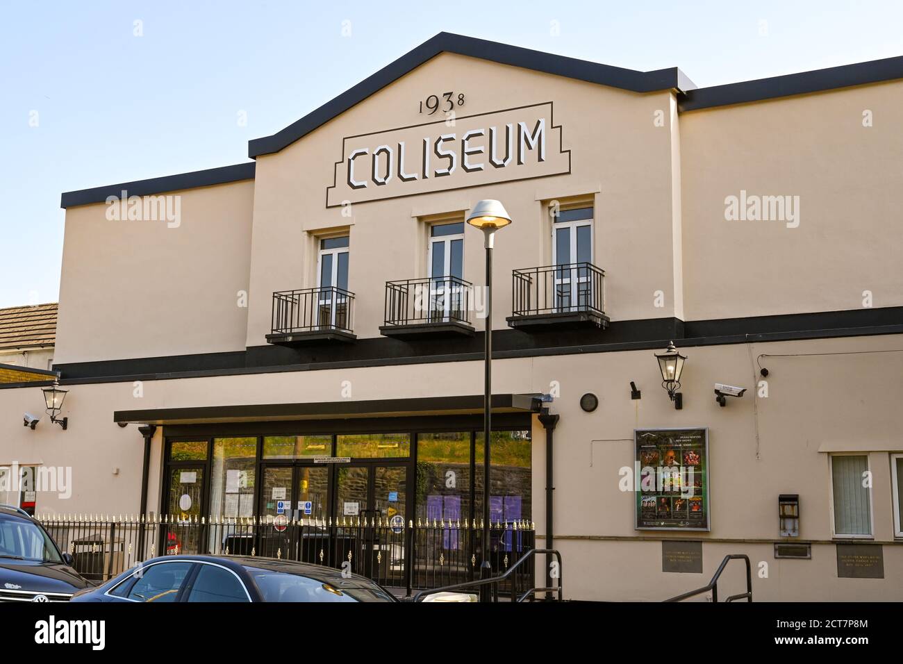 The exterior of the coliseum hi-res stock photography and images - Alamy