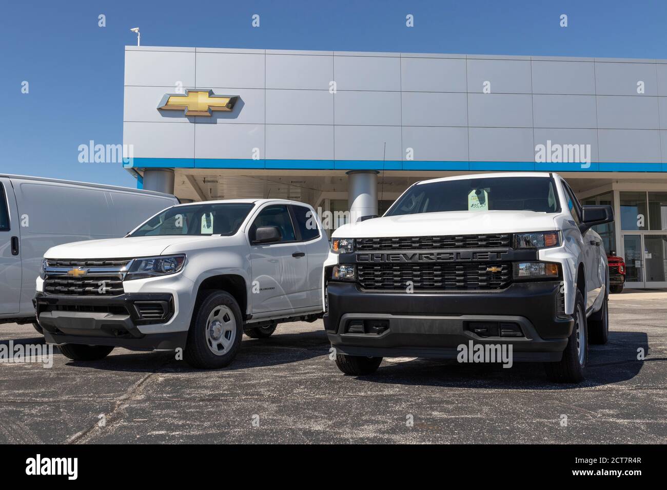 Heavy duty pickup trucks hi-res stock photography and images - Alamy
