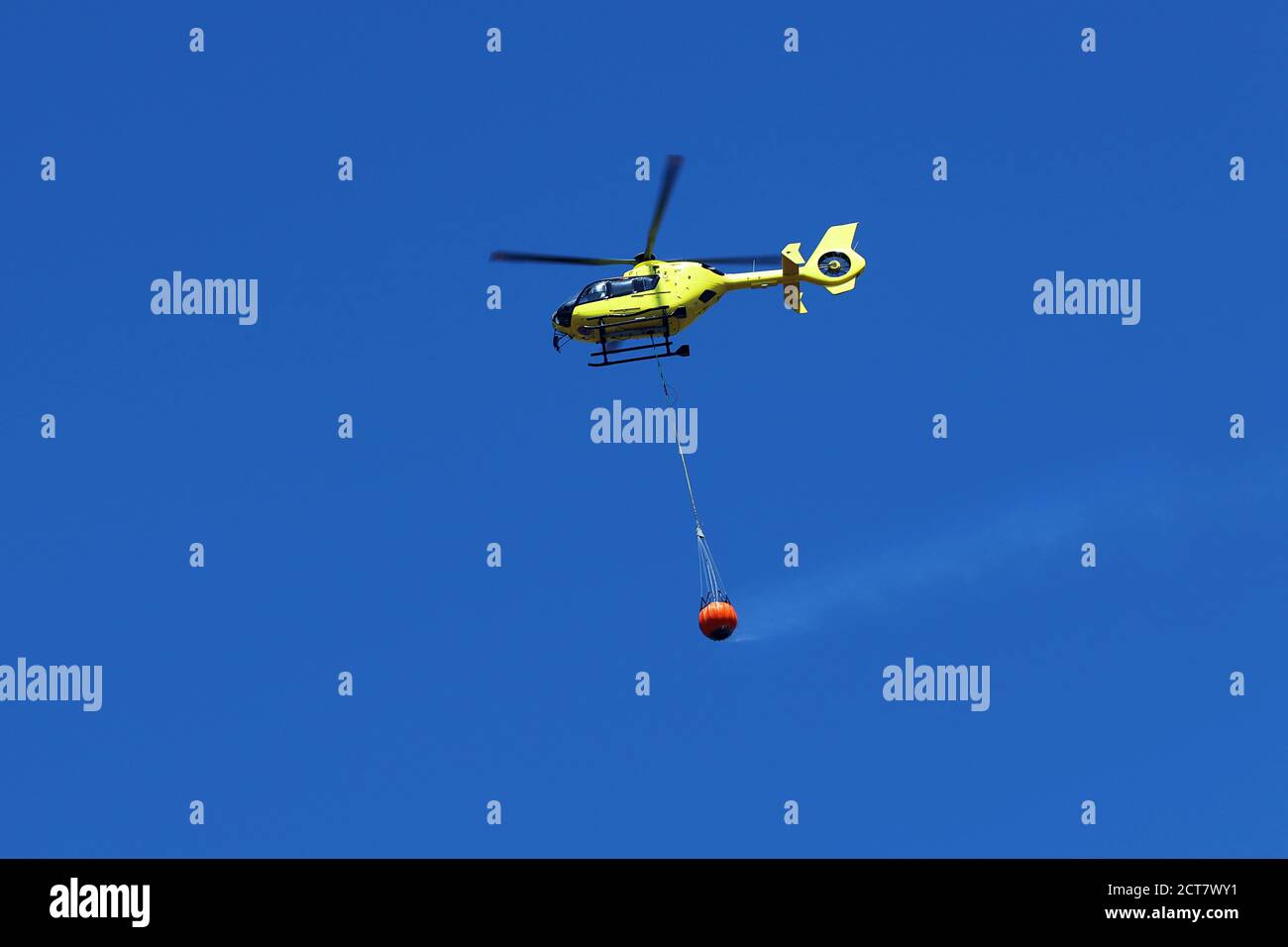 Aircraft fire extinguisher hi-res stock photography and images - Alamy