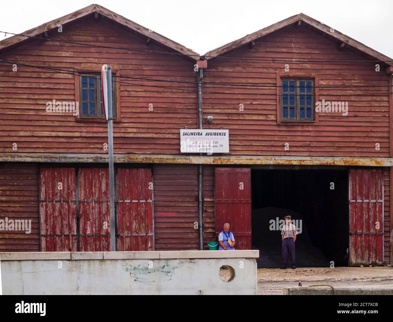 Portugal salt deposit hi-res stock photography and images - Alamy