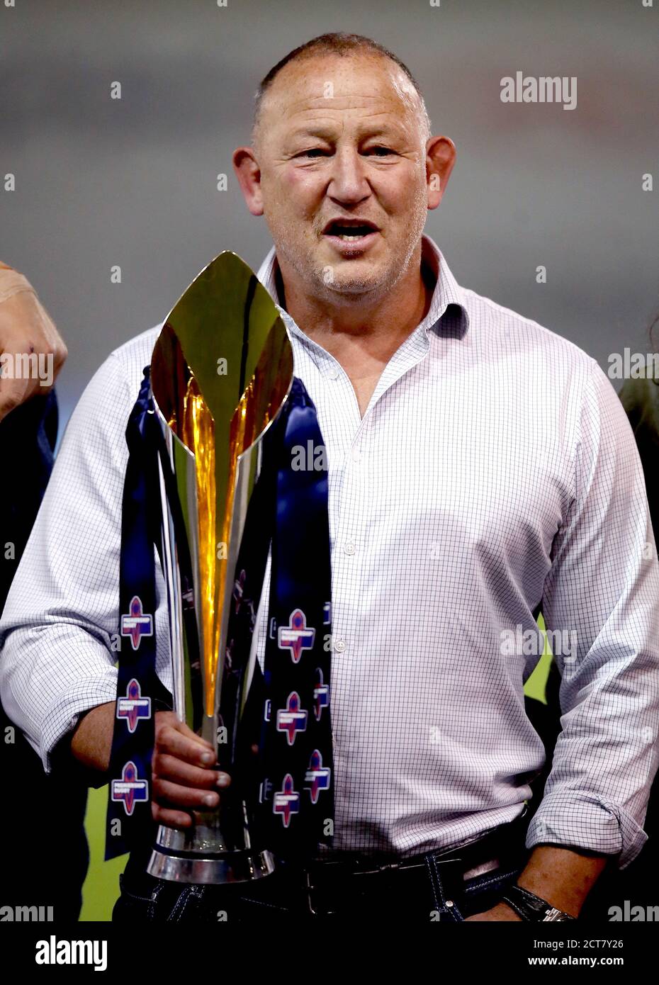 Gallagher premiership rugby trophy hi-res stock photography and images ...