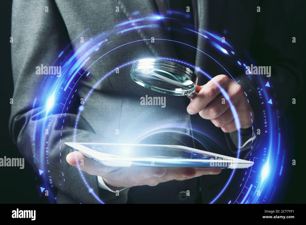 Security magnifier hi-res stock photography and images - Alamy