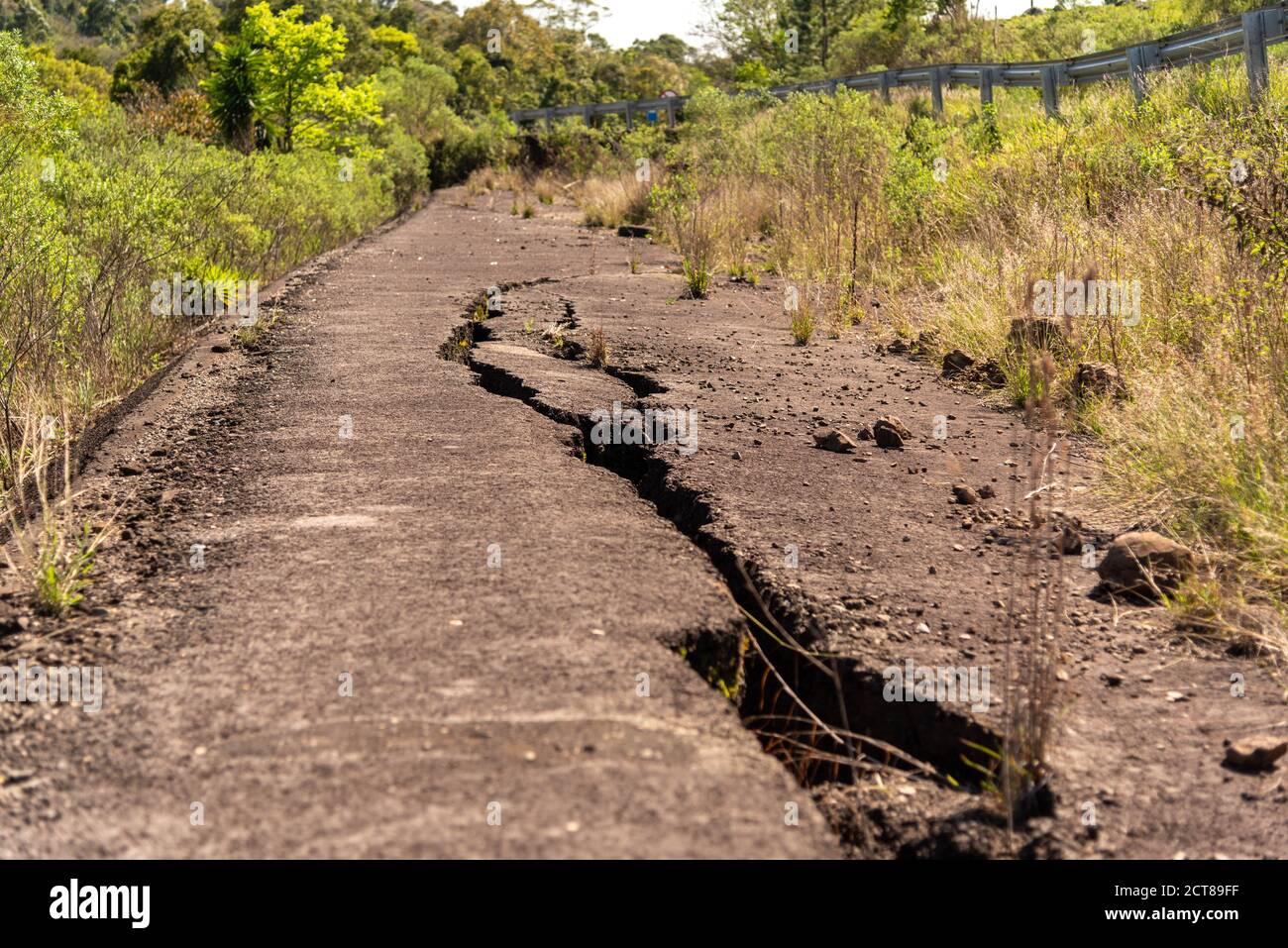 Earthquake fissure in road hi-res stock photography and images - Alamy