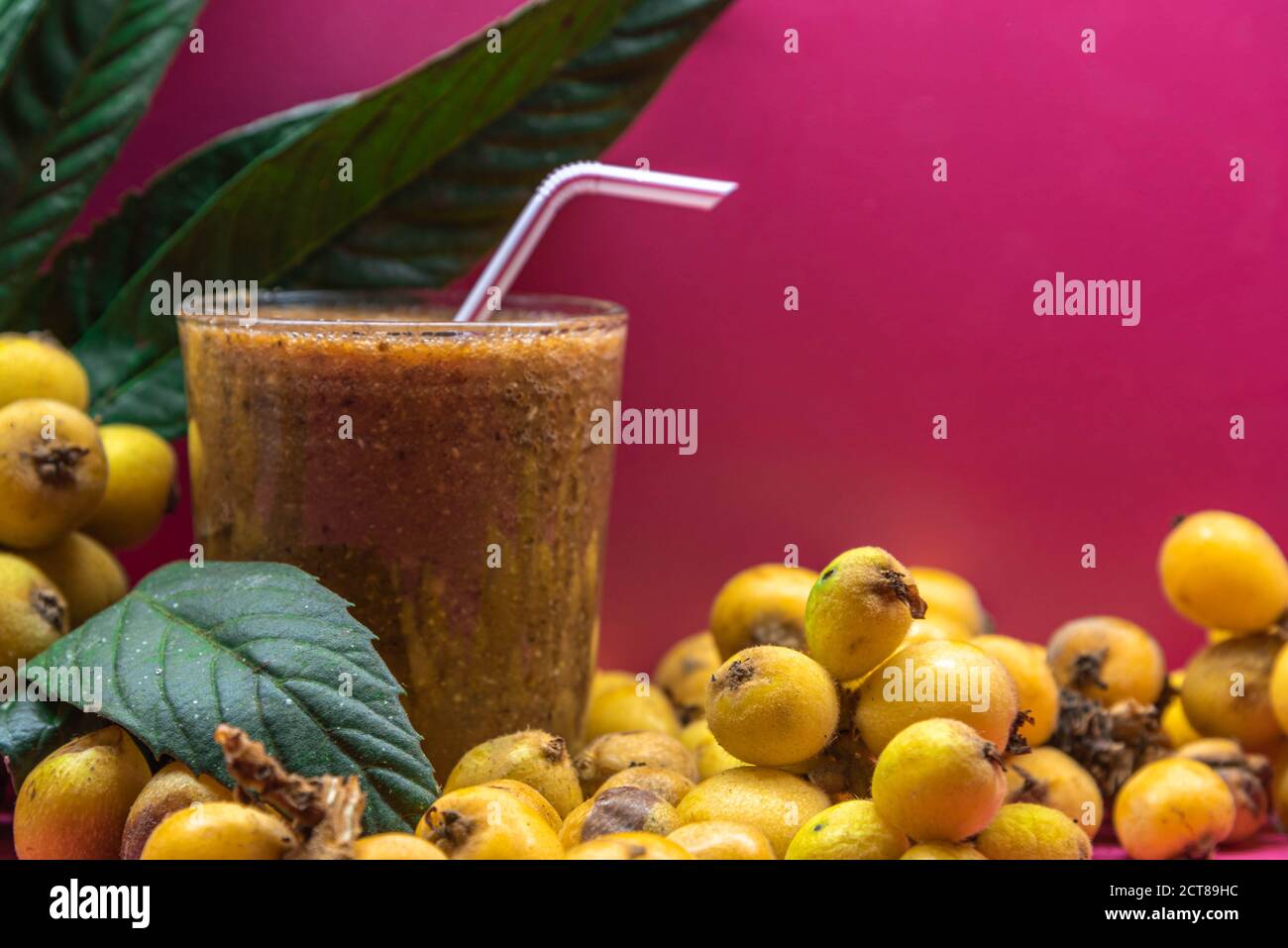 Natural loquat juice and fruit. The loquat fruit is juicy, spicy, sweet ...