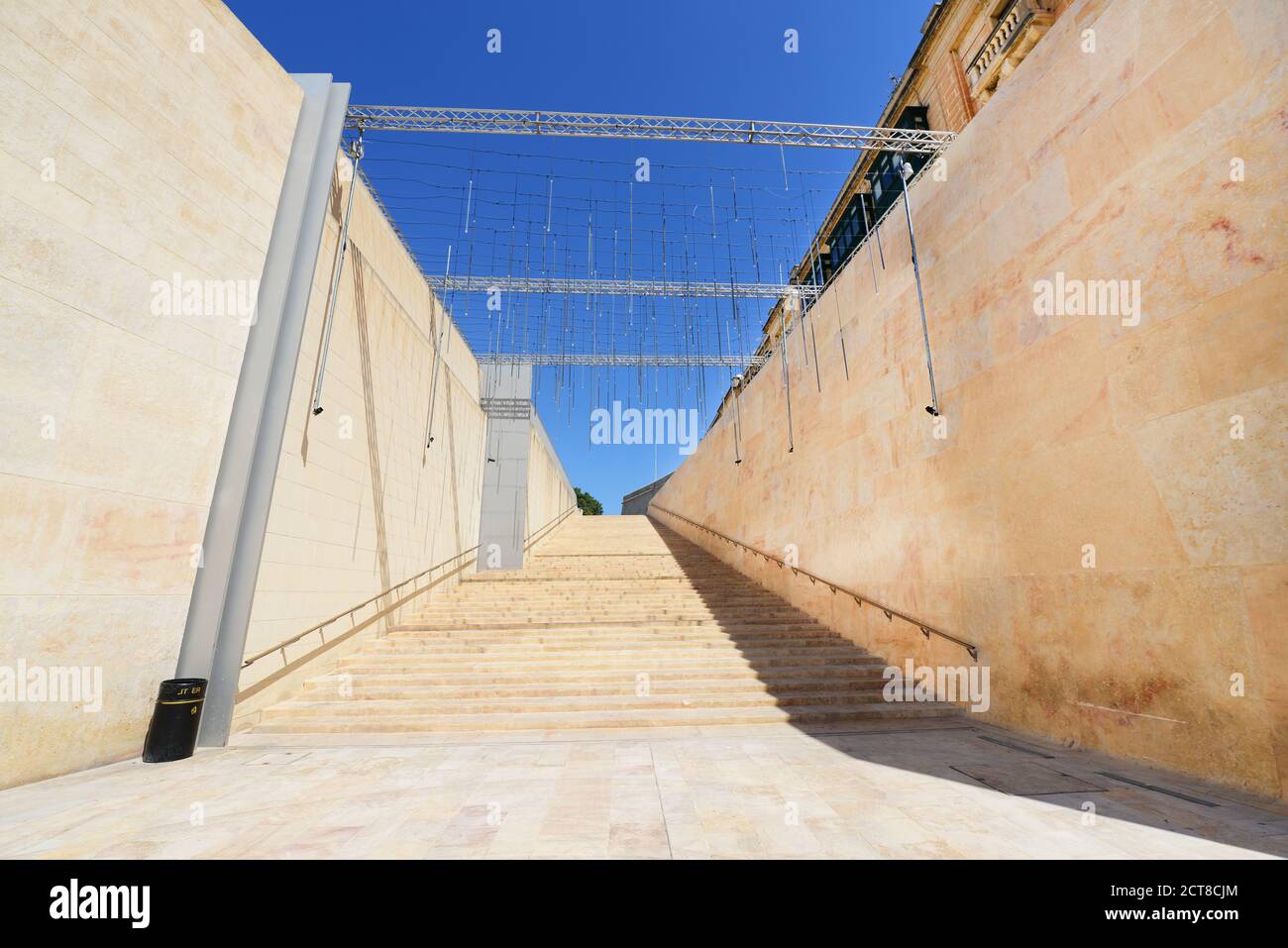 Valletta's city gate Stock Photo - Alamy
