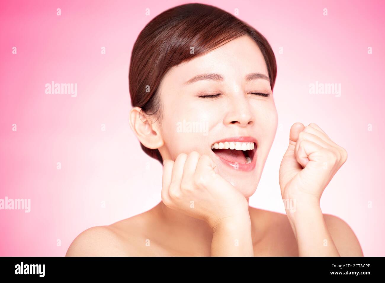 Asian happy shocked face hi-res stock photography and images - Alamy