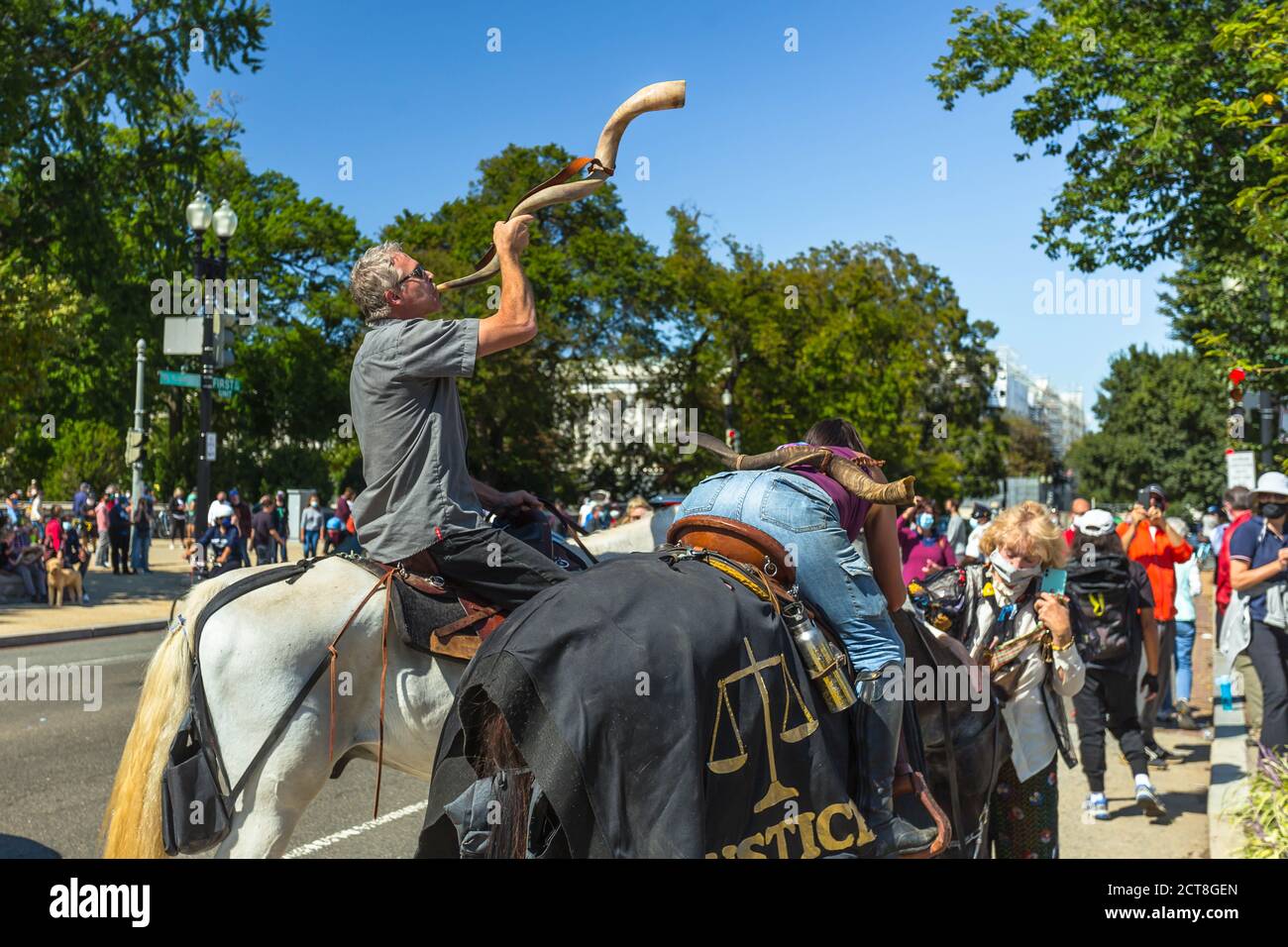 Images from the Justice Ruth Bader Ginsburg memorial at the United ...