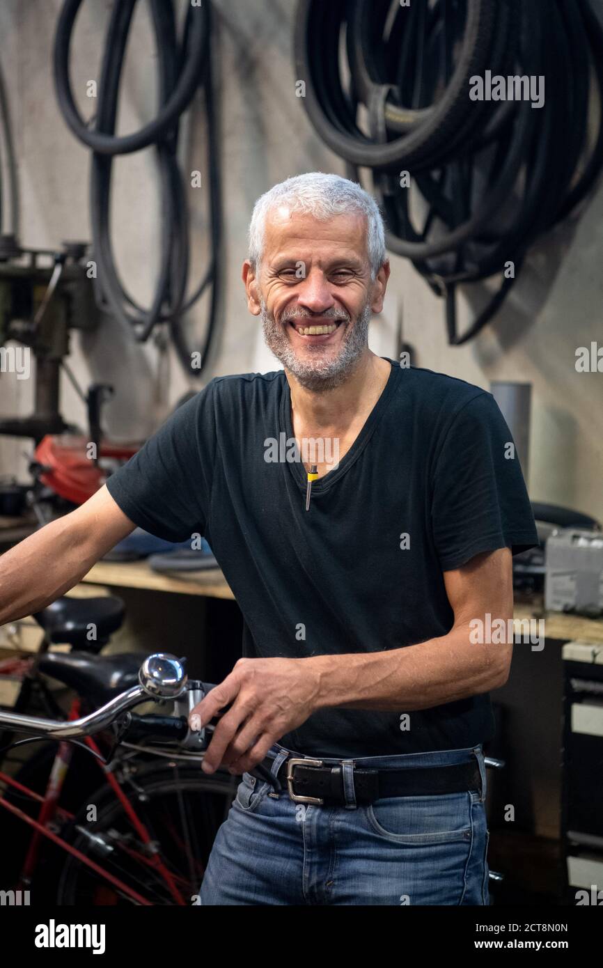 Oldenburg, Germany. 16th Sep, 2020. Michael Olsen stands in his workshop. When a person dies, he ...