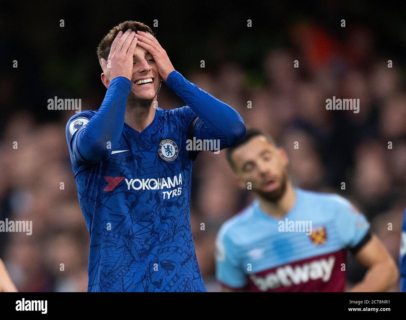 Mason Mount Chelsea High Resolution Stock Photography and Images - Alamy
