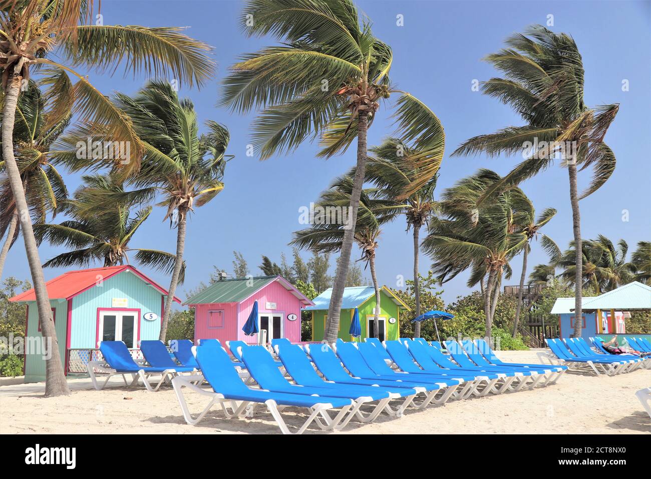 Cabanas on the shore hi-res stock photography and images - Alamy