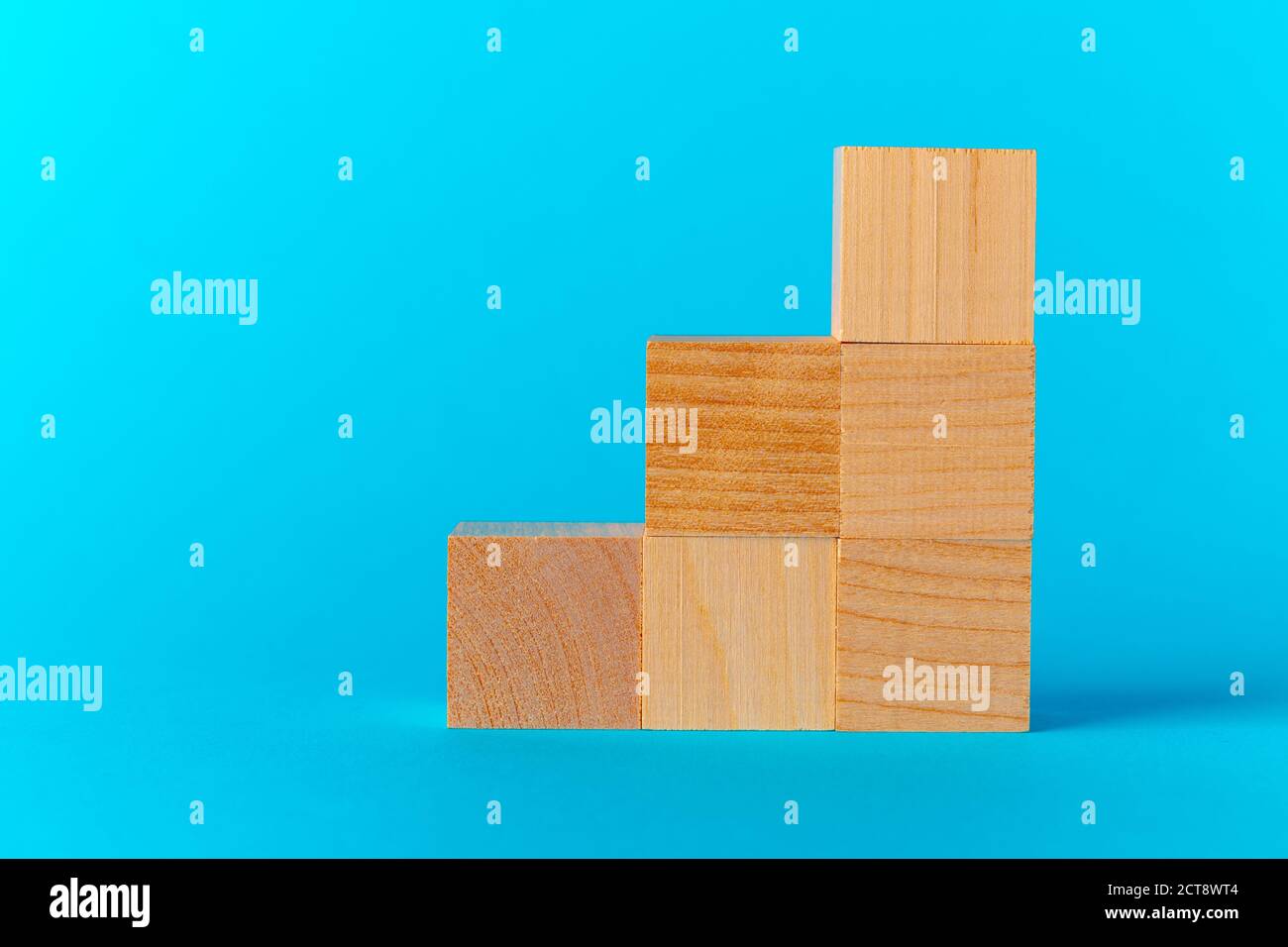 Front view wooden blocks hi-res stock photography and images - Alamy