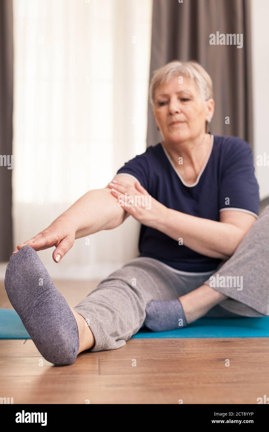 Old age exercises hi-res stock photography and images - Alamy