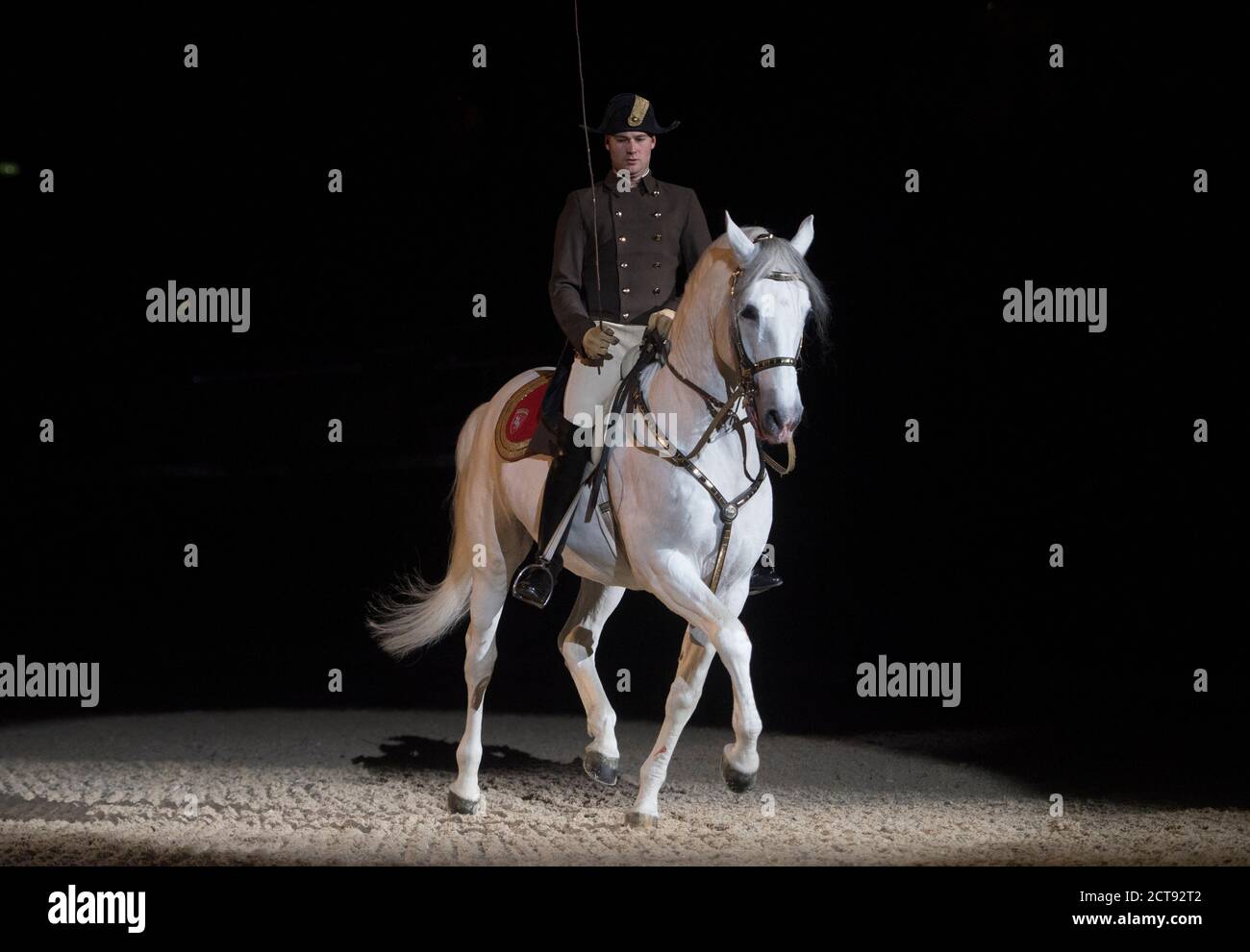 THE SPANISH RIDING SCHOOL PERFORM AT THE WEMBLEY ARENA, LONDON. PHOTO ...