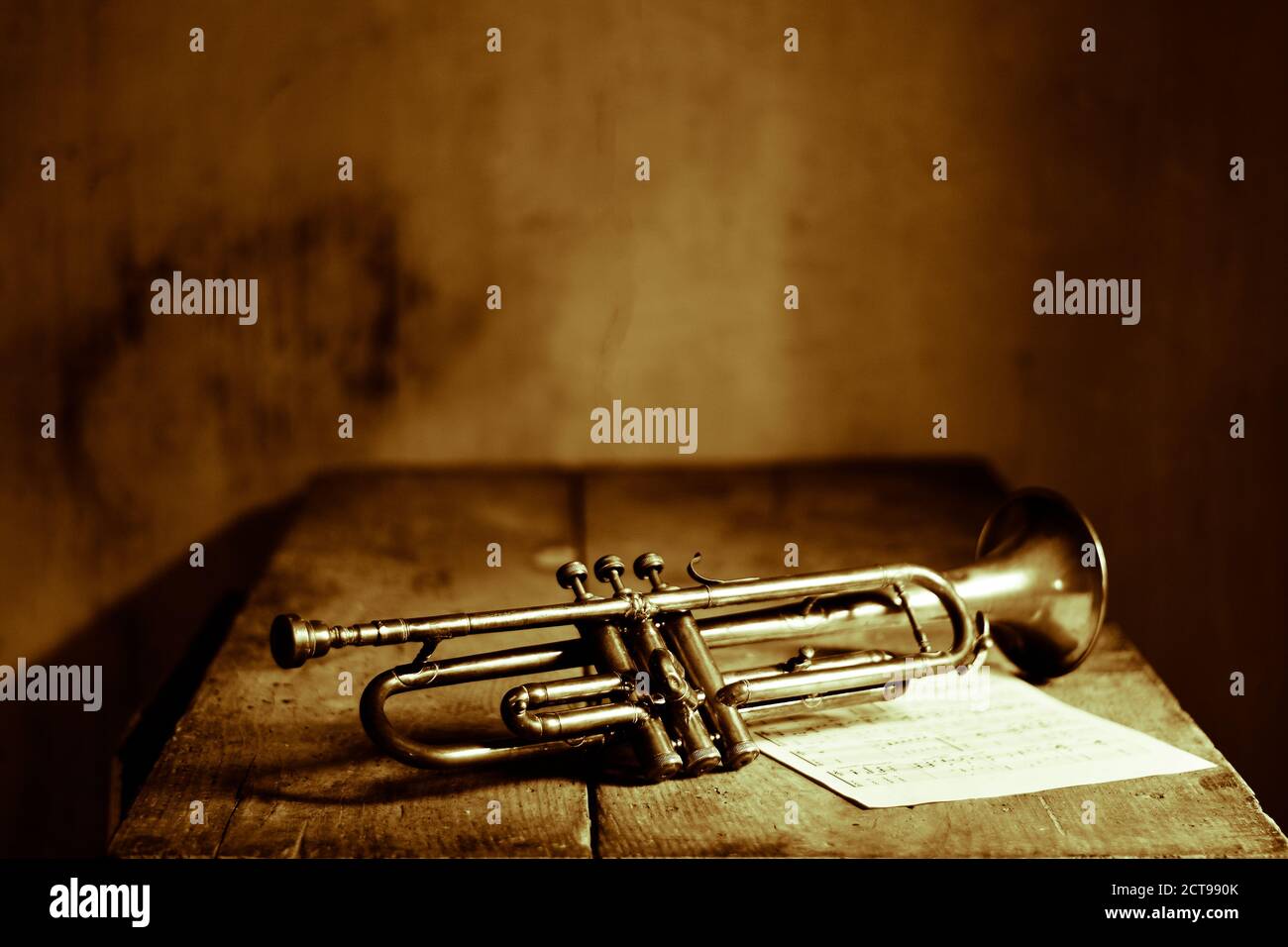 an ancient trumpet and the notes of a new song Stock Photo - Alamy