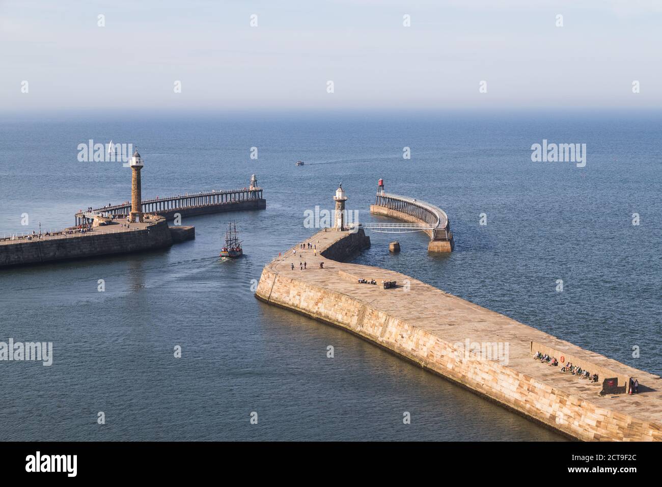 Two river piers hi-res stock photography and images - Alamy
