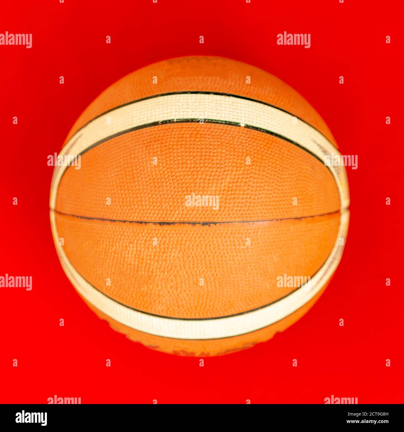 Old basket ball hi-res stock photography and images - Alamy