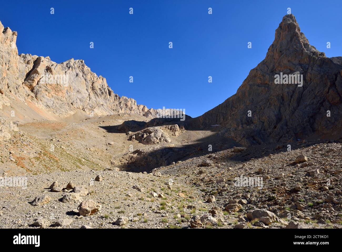 Turkey, Anti-Taurus Mountains, Aladaglar National Park, Yedigoeller ...
