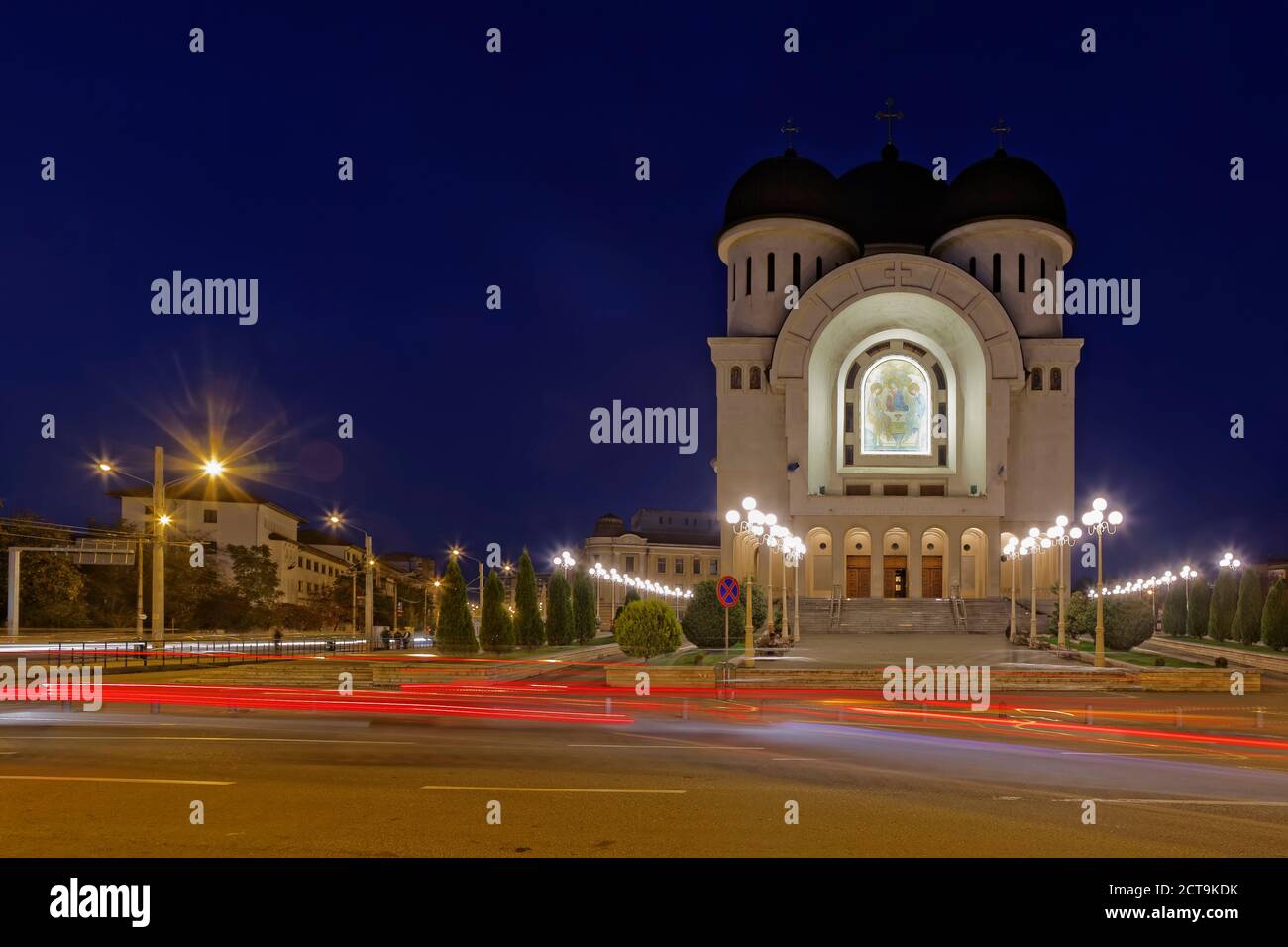 Rumania, Crisana, Arad, Orthodox Cathedral at night Stock Photo - Alamy
