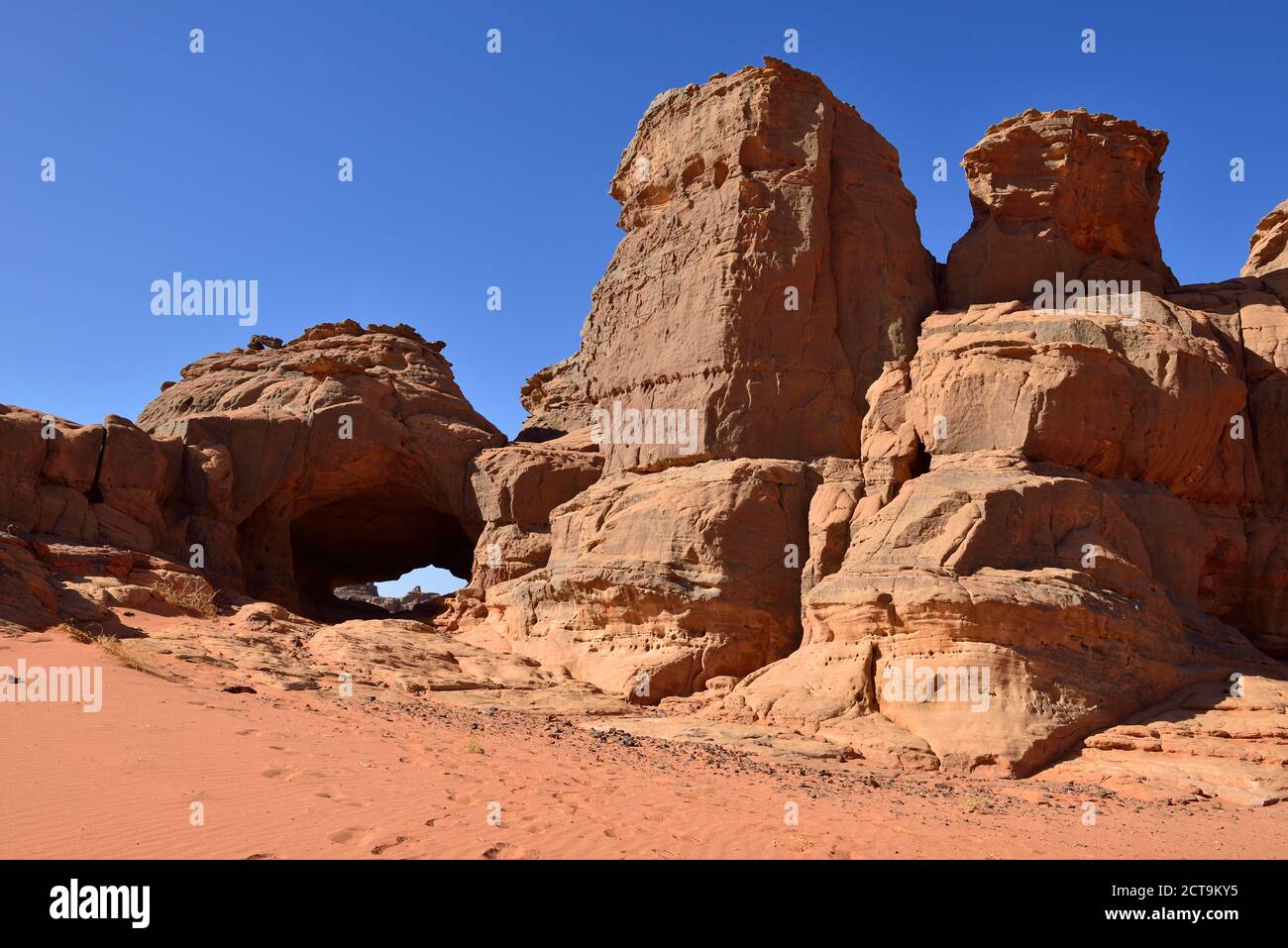 Algeria, Sahara, Tassili N'Ajjer National Park, Natural arch at Oued ...