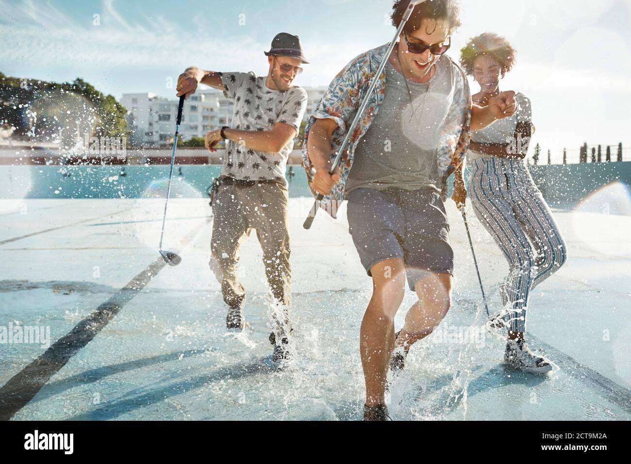 Empty pool jumping hi-res stock photography and images - Alamy