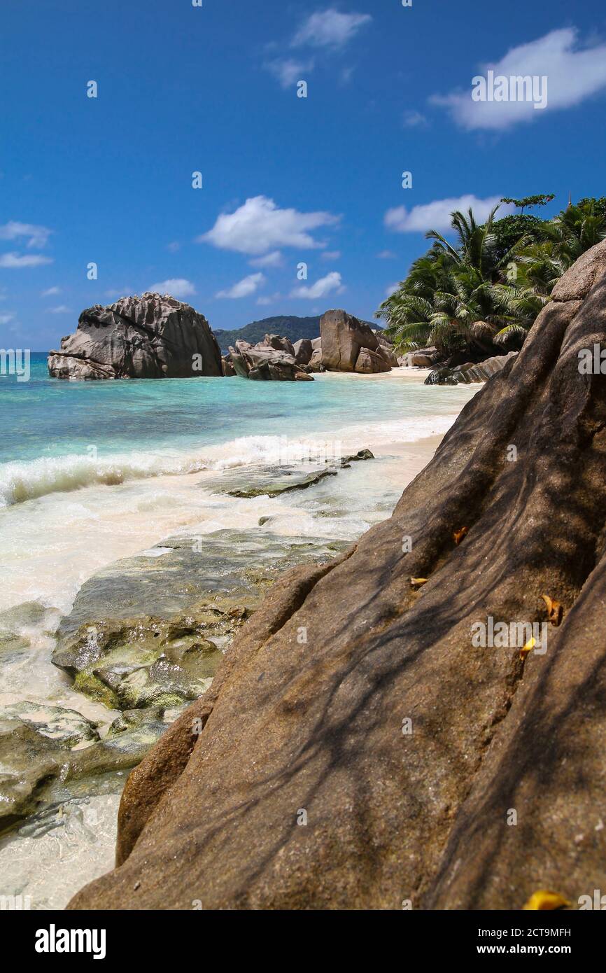 Seychelles la digue hi-res stock photography and images - Alamy