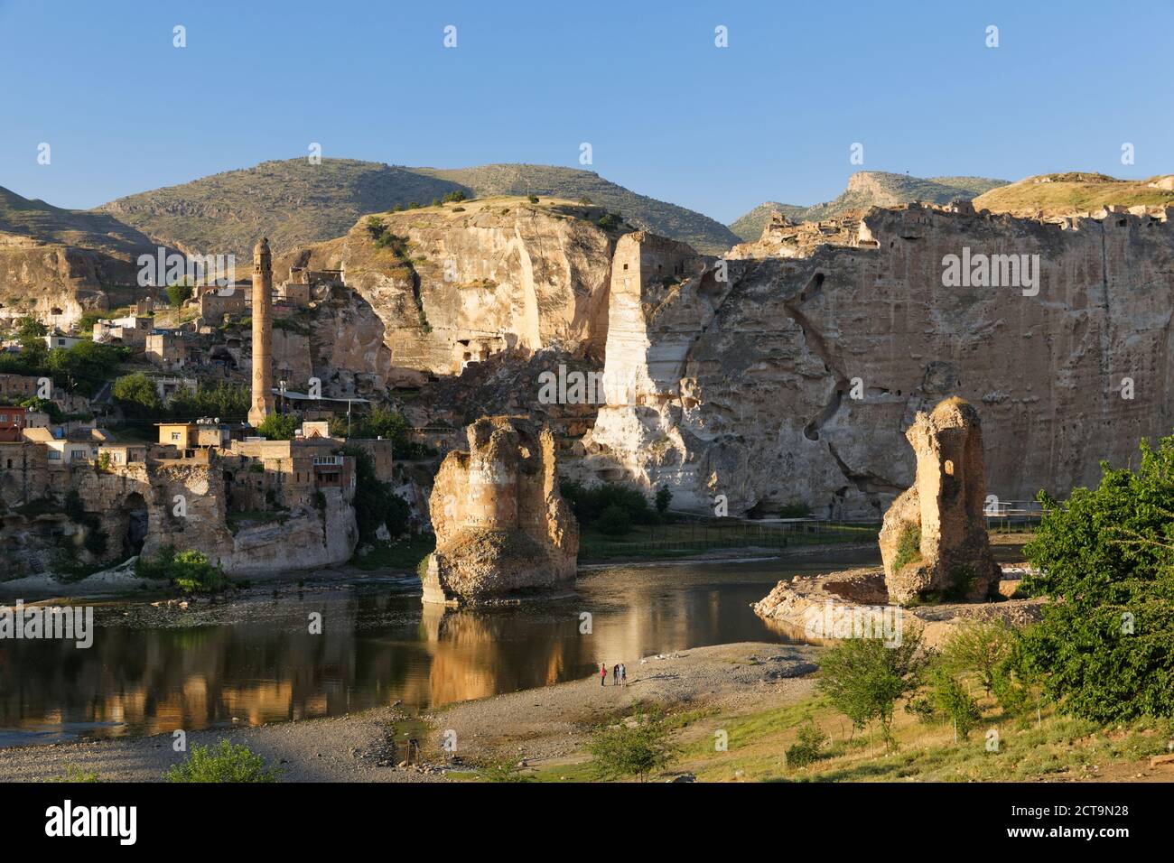Hasankeyf hi-res stock photography and images - Alamy