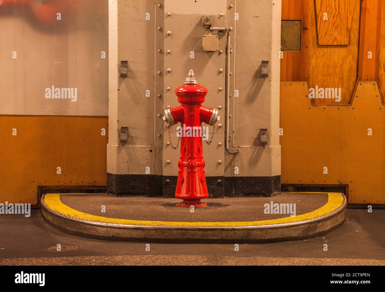 Germany, Hamburg, hydrant in old Elb tunnel Stock Photo - Alamy