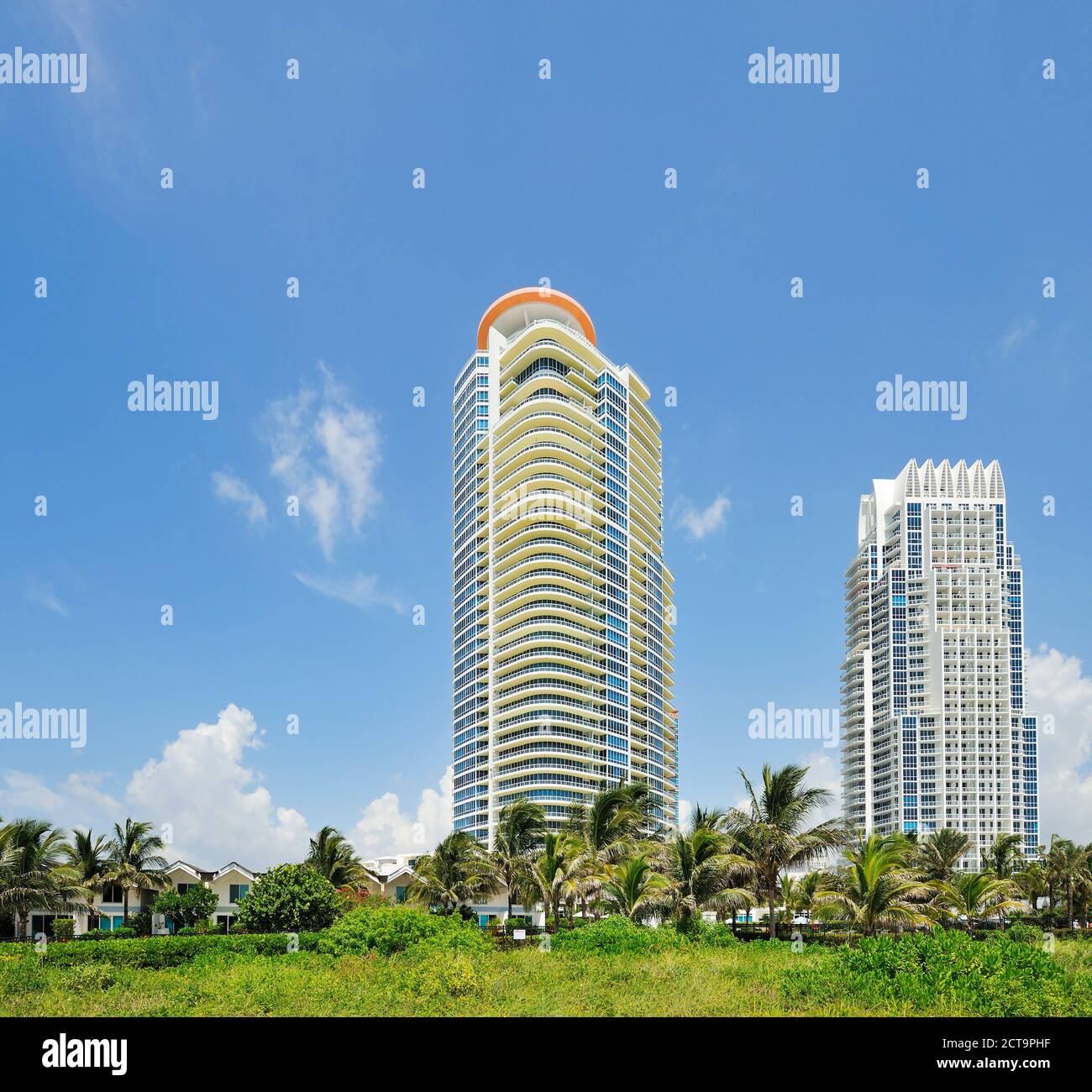 USA, Florida, Miami Beach, skyscrapers Continuum on South Beach Stock ...