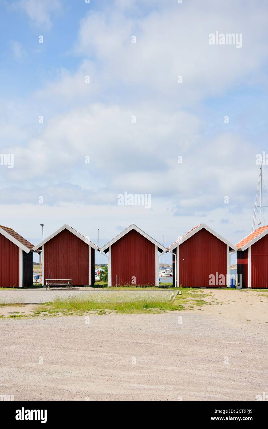 Wooden row houses hi-res stock photography and images - Alamy
