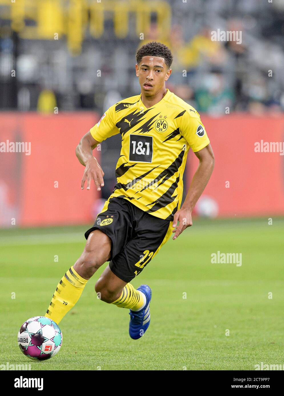 Jude bellingham body hi-res stock photography and images - Alamy