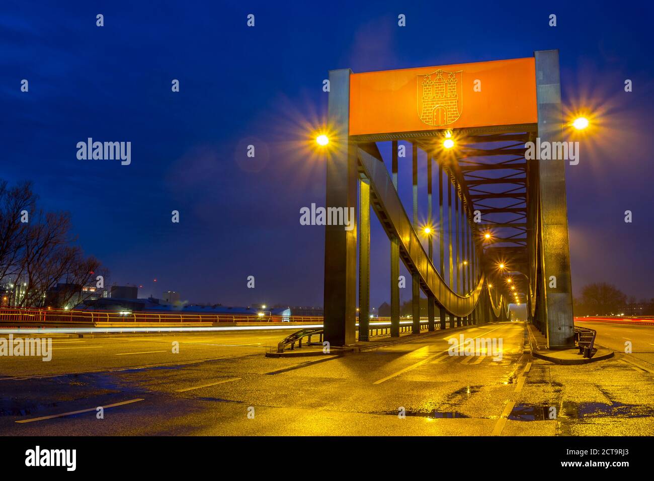 Coat of arms bridge road hi-res stock photography and images - Alamy