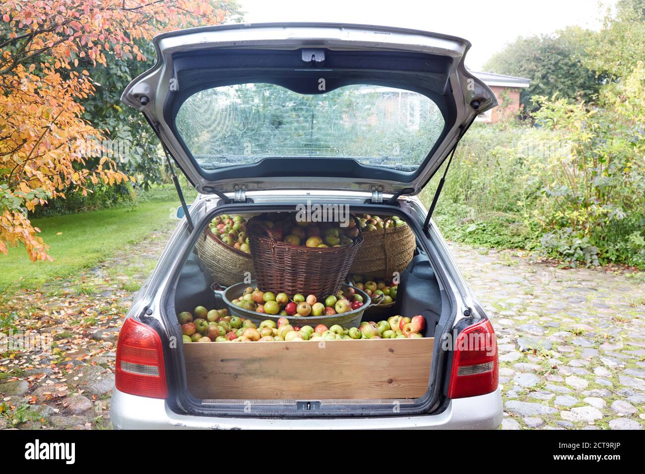 Car on open boot full hi-res stock photography and images - Alamy