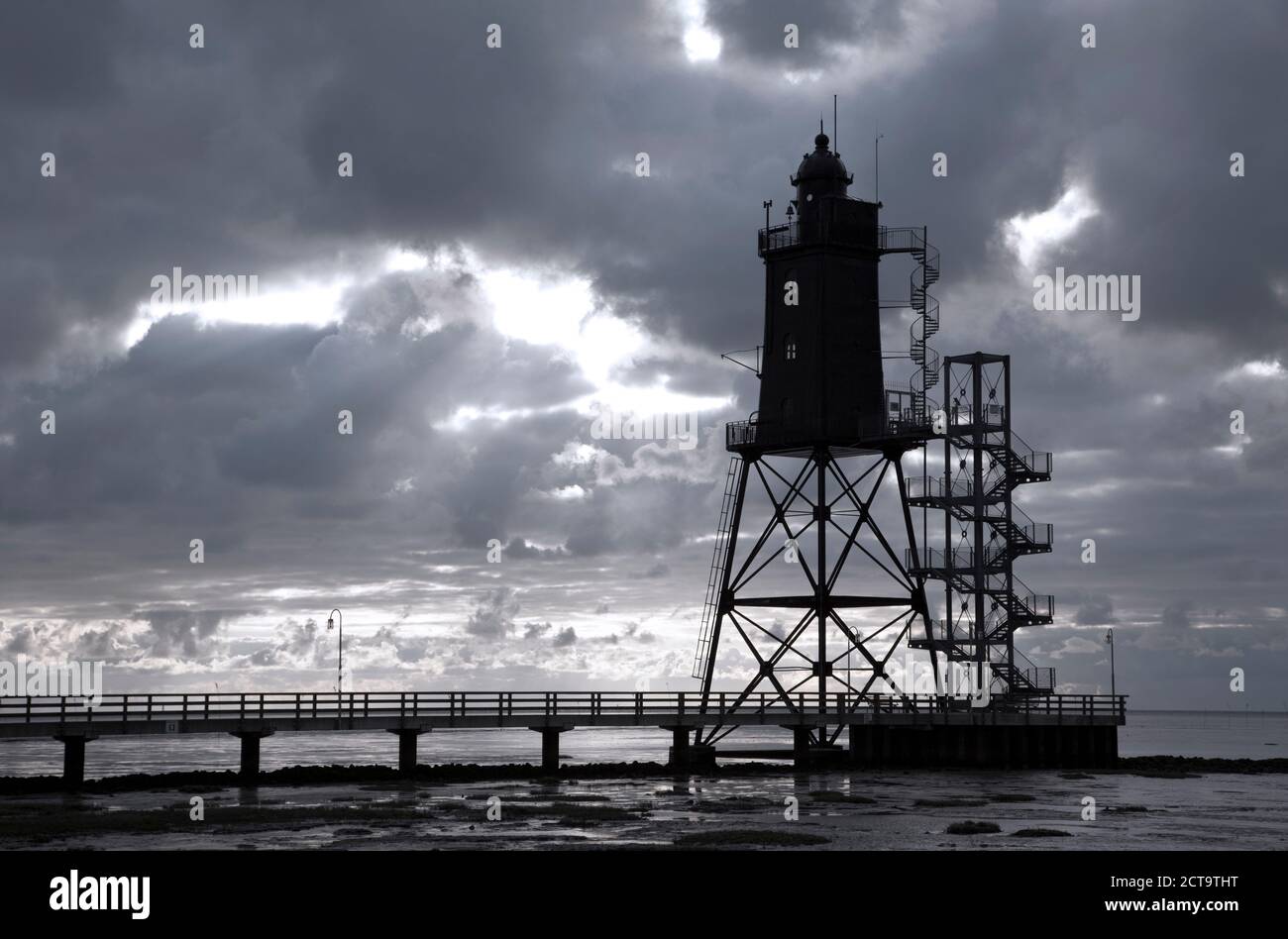 Storm near lighthouse hi-res stock photography and images - Alamy