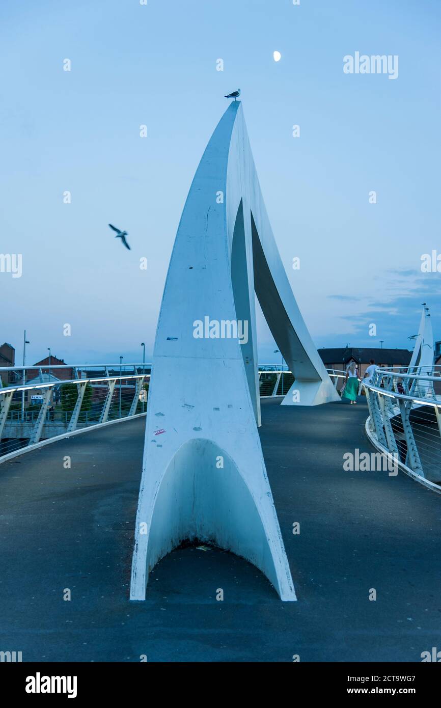Britain footbridge hi-res stock photography and images - Alamy
