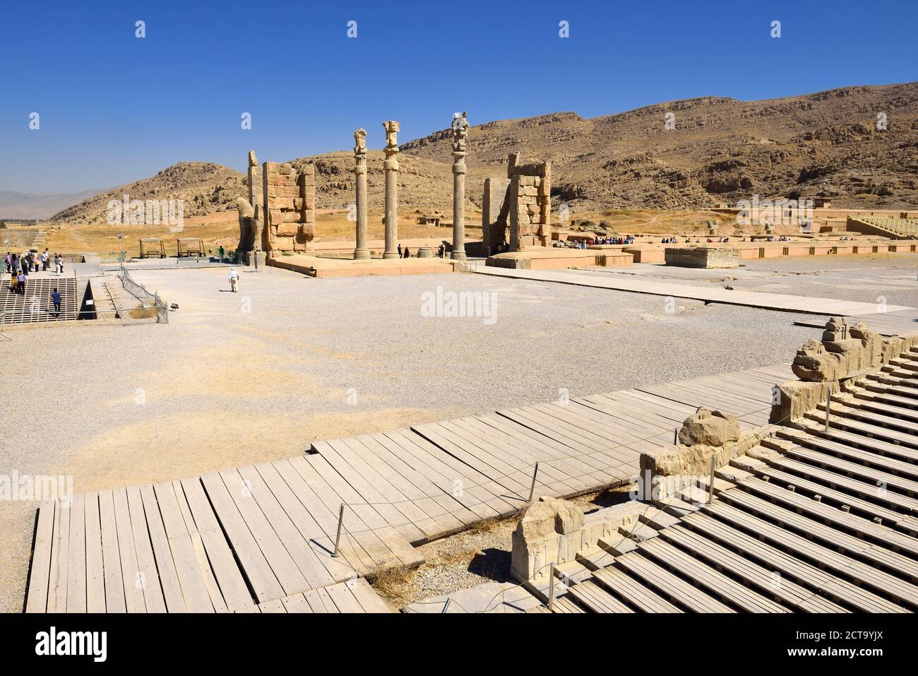 Persepolis iran gate hi-res stock photography and images - Alamy