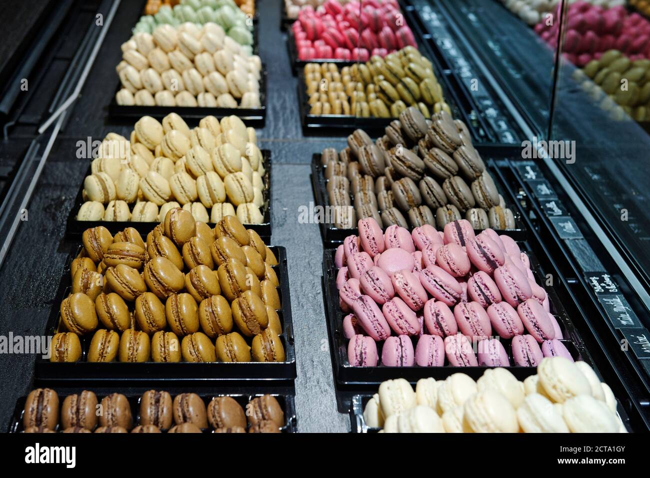 Offering sweets hi-res stock photography and images - Alamy