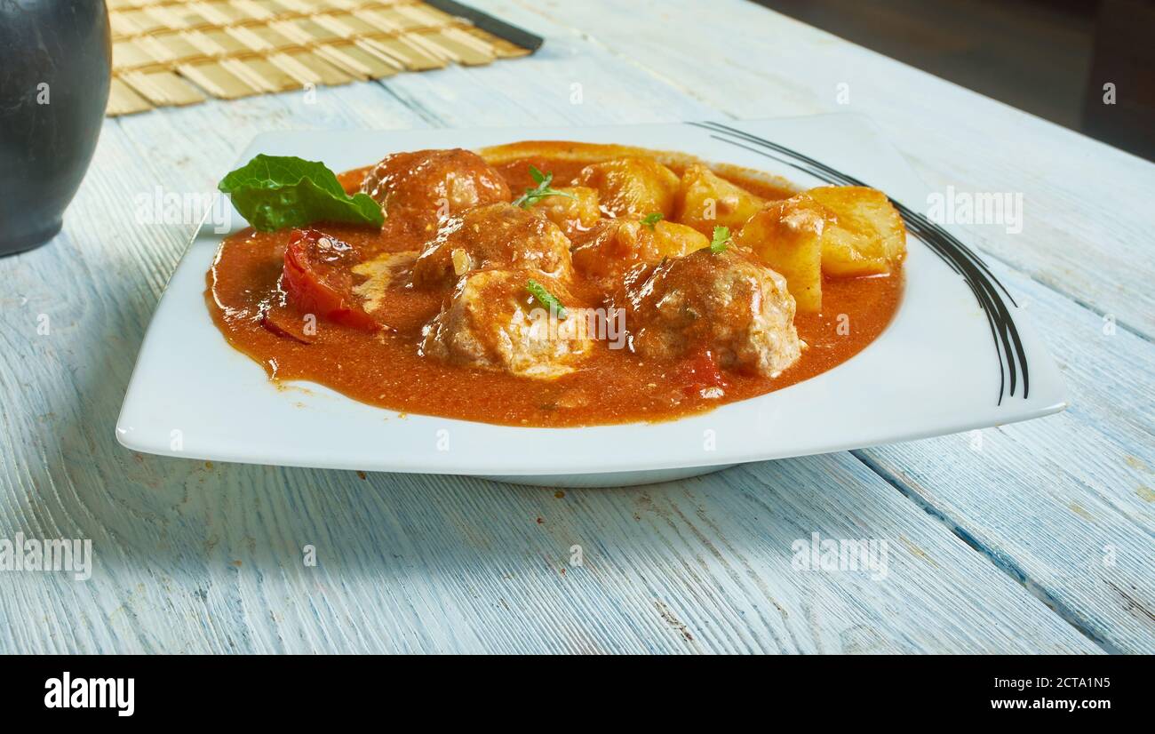 Kyufteta po chirpanski - Bulgarian meatballs in sauce Stock Photo - Alamy