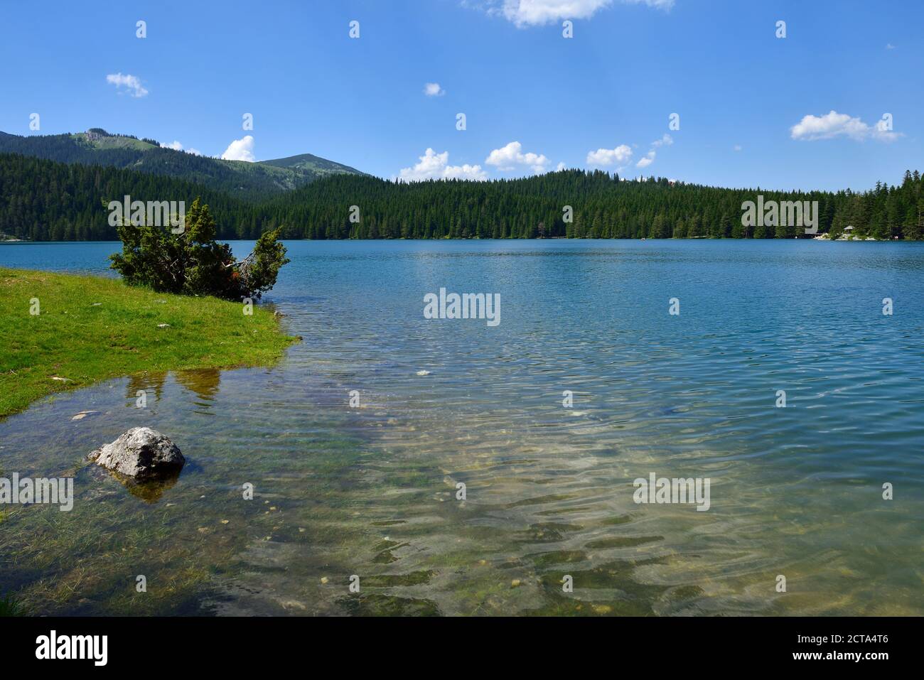 Crno jezero hi-res stock photography and images - Alamy