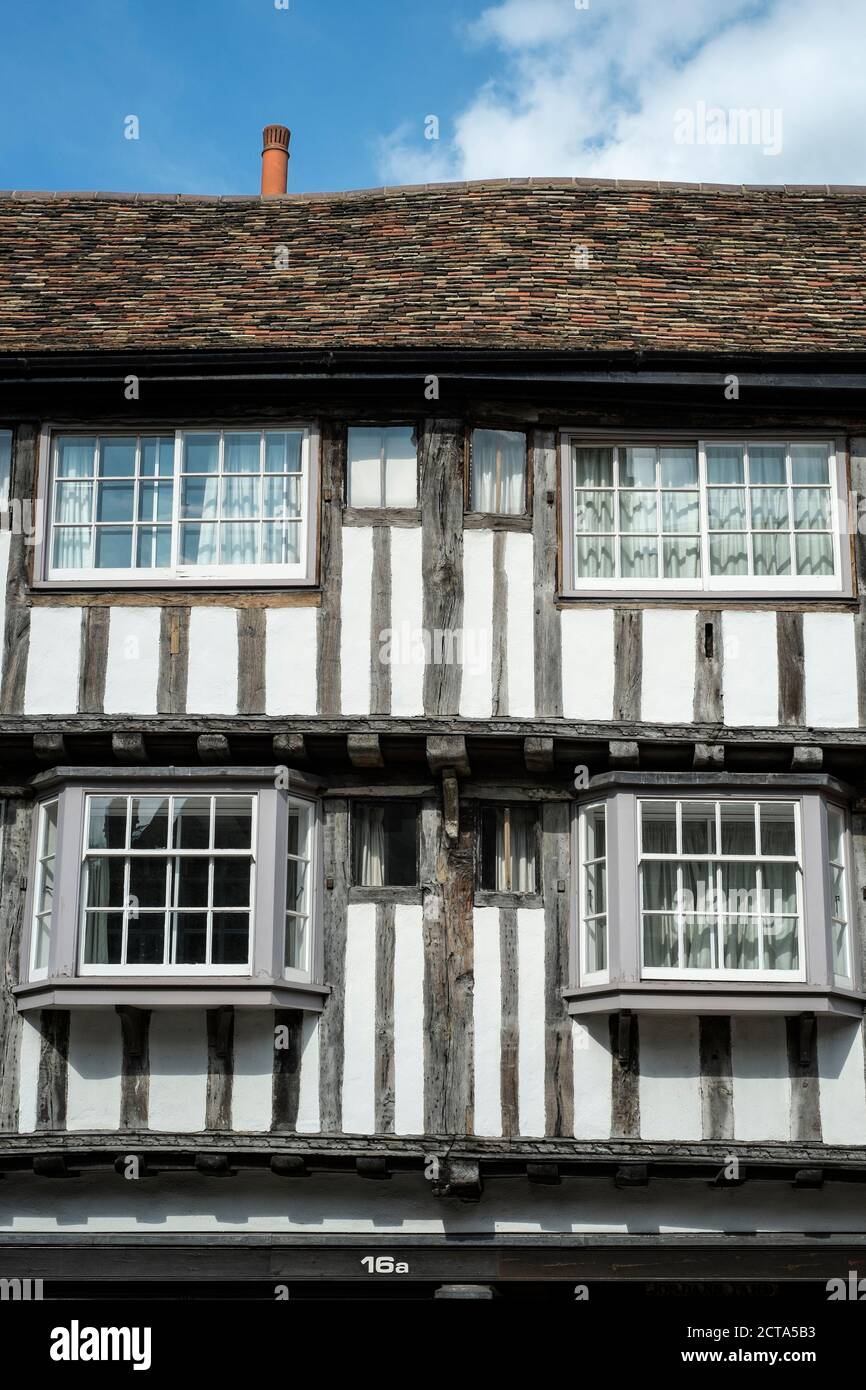 Timber framed structure hi-res stock photography and images - Alamy