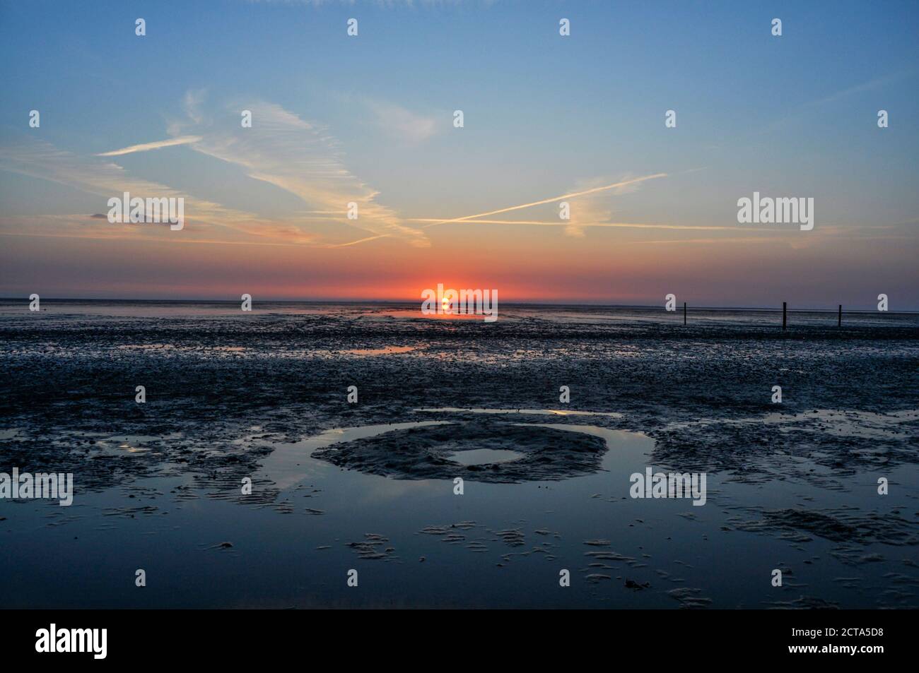 Germany, Lower Saxony, East Frisia, Norddeich, Lower Saxon Wadden Sea ...
