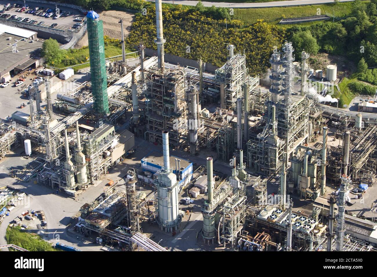 Canada oil refinery hi-res stock photography and images - Alamy