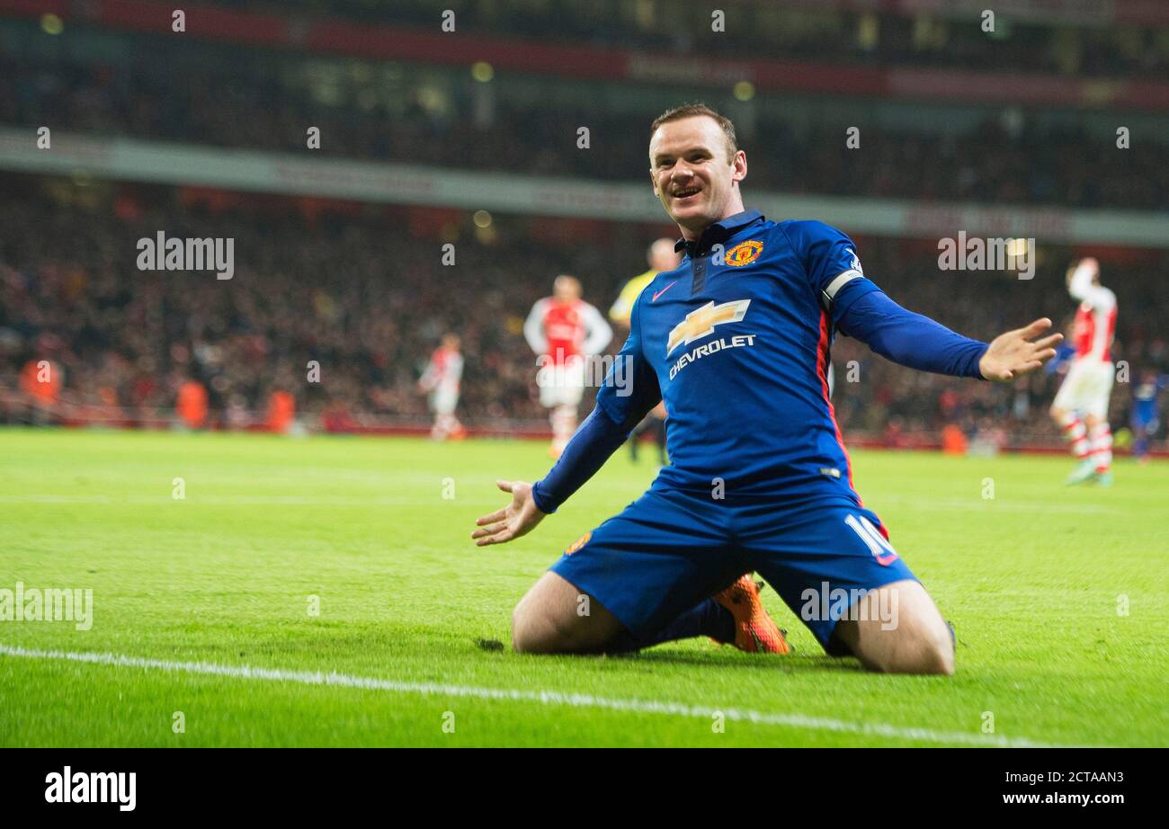 V manchester united hi-res stock photography and images - Alamy
