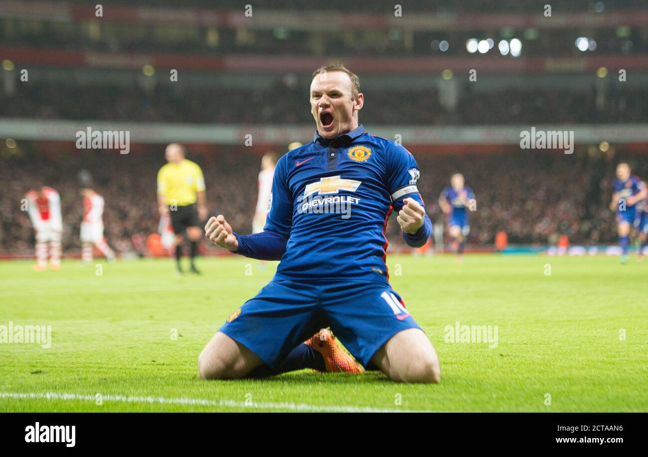 Wayne Rooney celebrates scoring. Arsenal v Manchester United Picture ...