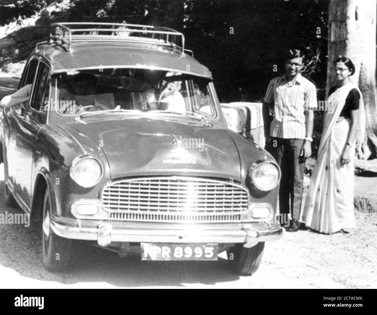 Ambulance India High Resolution Stock Photography and Images - Alamy
