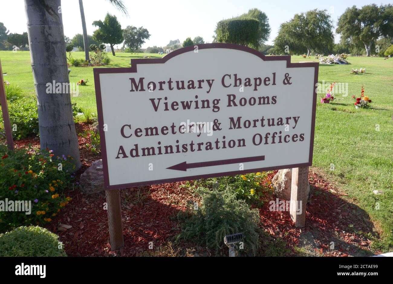 Queen of heaven cemetery hi-res stock photography and images - Alamy