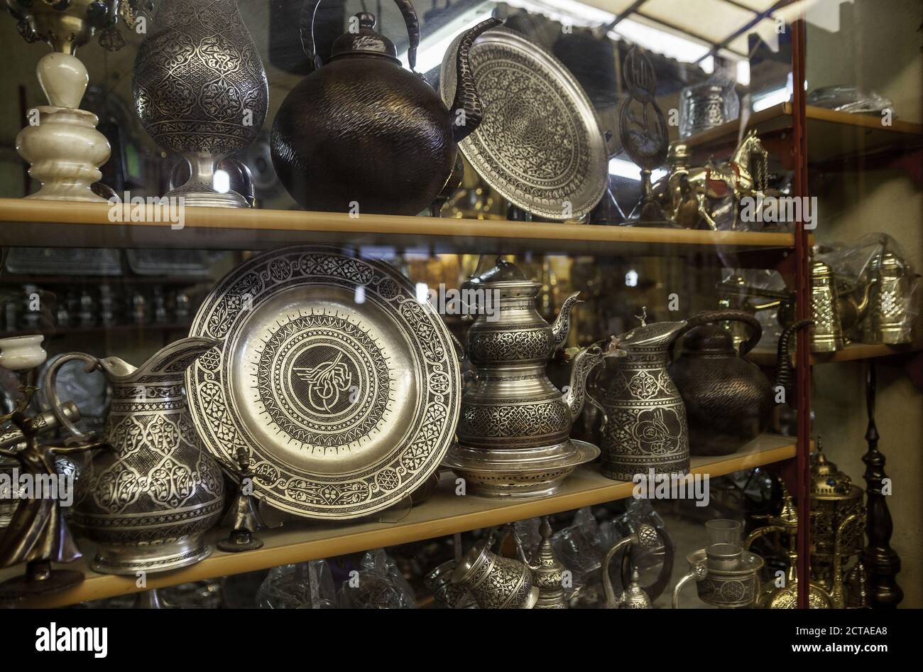 Copperware hi-res stock photography and images - Alamy