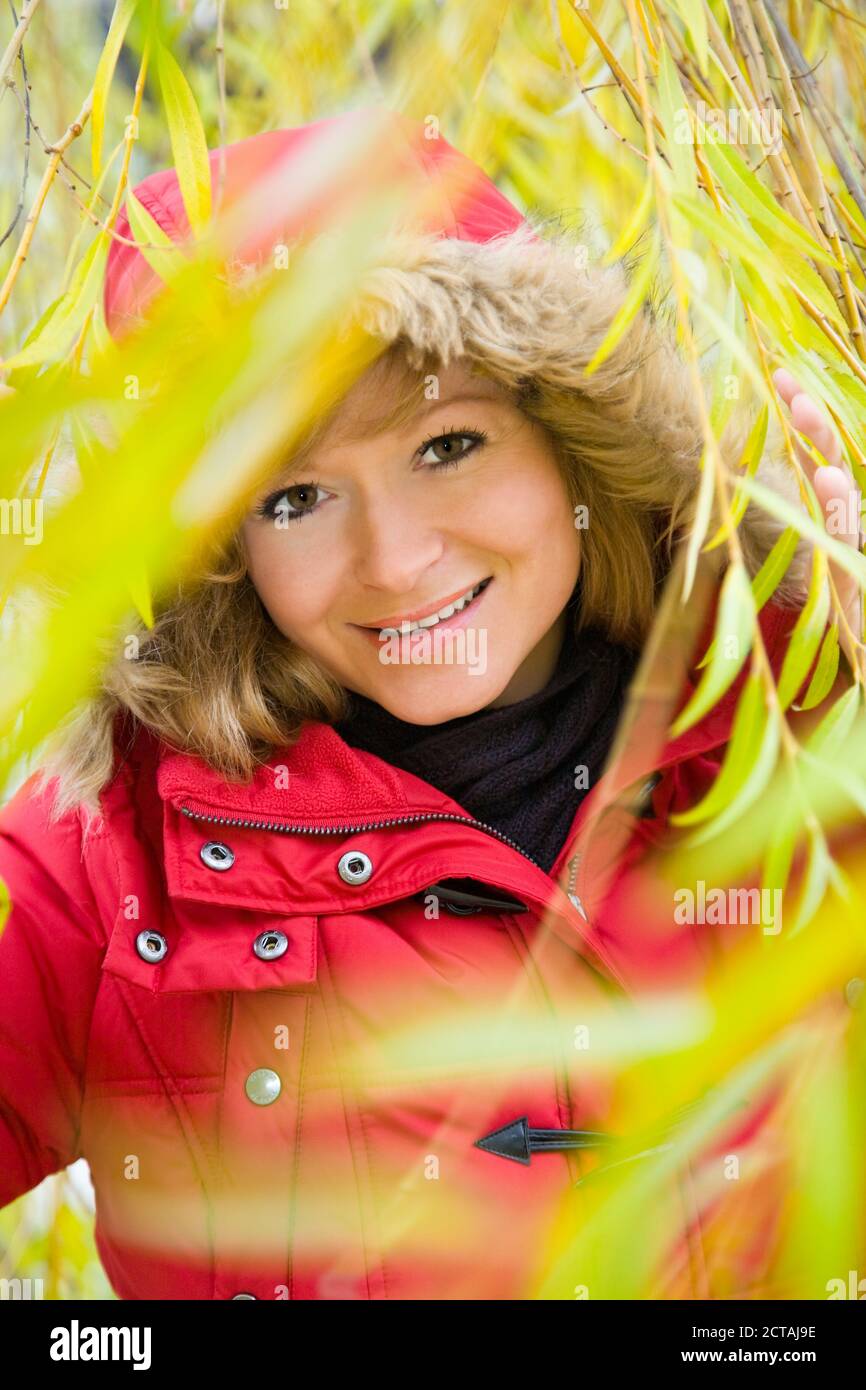 Portrait of weeping woman hi-res stock photography and images - Alamy