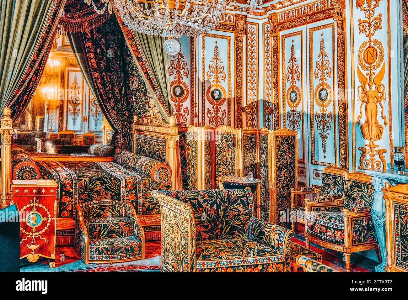 Napoleon bed castle hi-res stock photography and images - Alamy