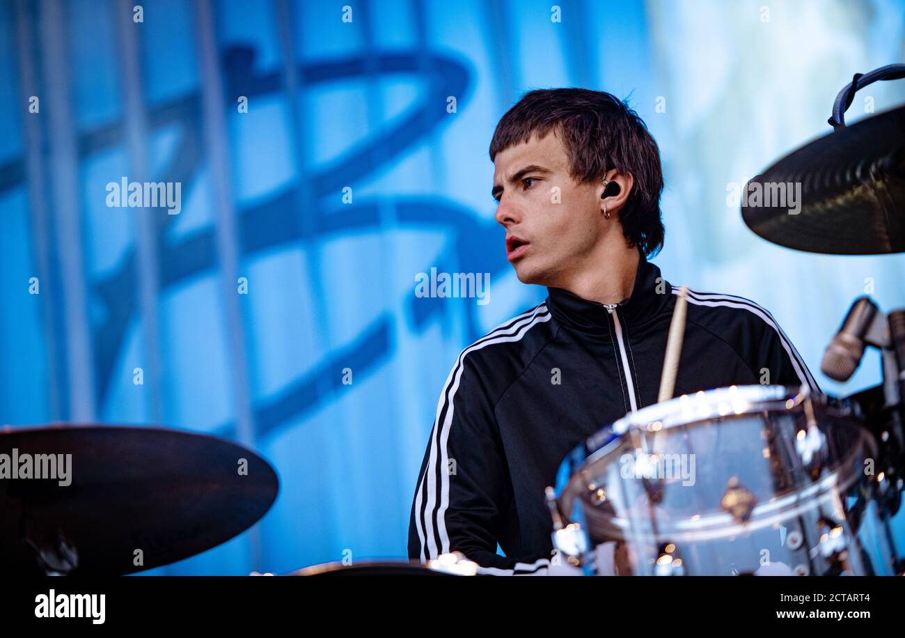 Gogo band hi-res stock photography and images - Alamy