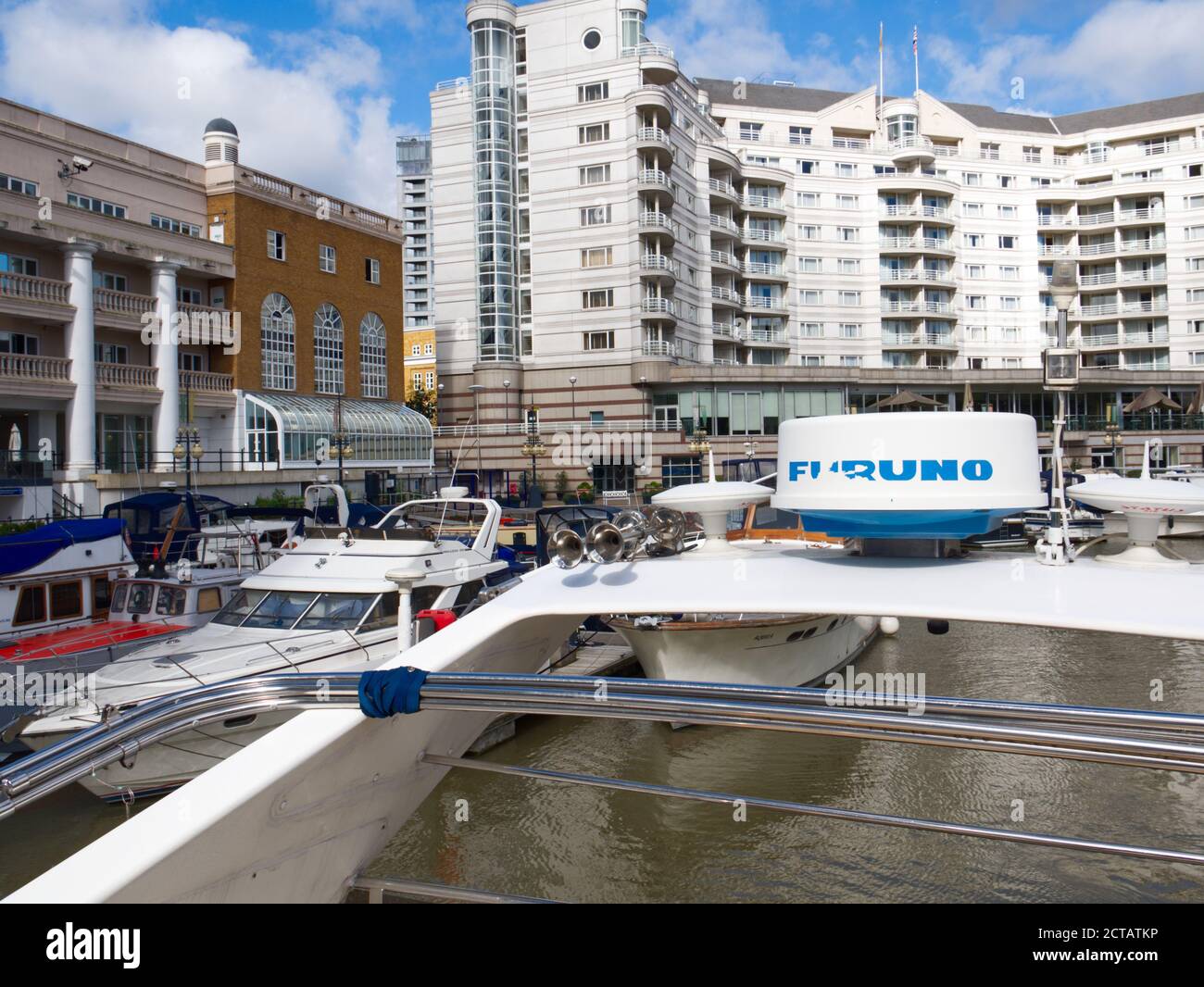 Chelsea Harbour Marina for luxury yachts, Chelsea harbour Design Centre ...